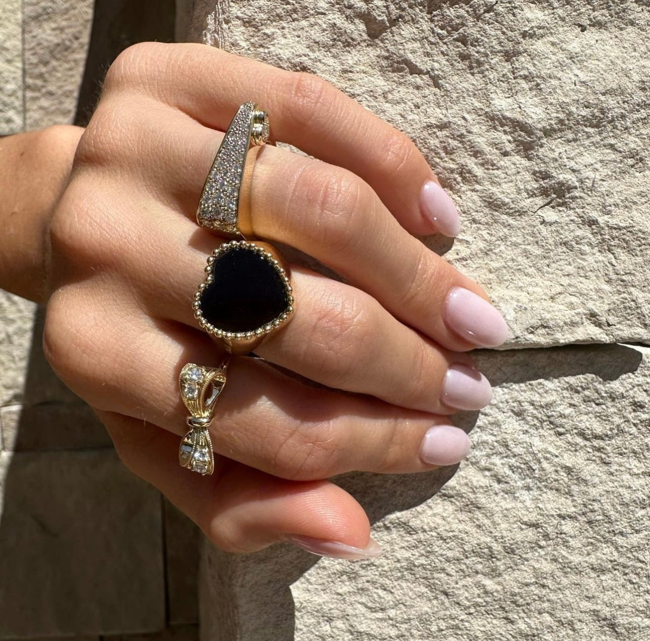 Onyx & Bubbles Signet Ring / Gold Heart-Shaped Ring / Dolce Amore ...